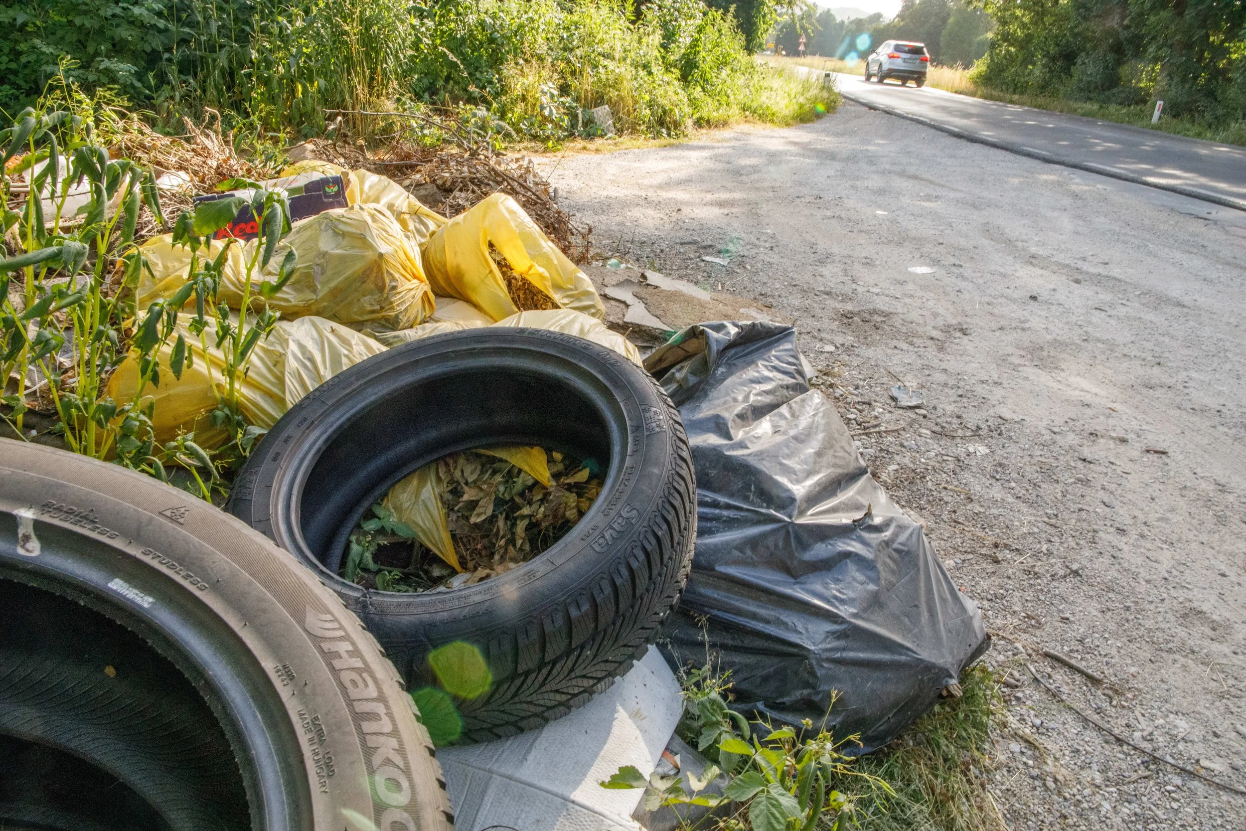 Tyre removed, illegal dumping site cleaned - Oštro